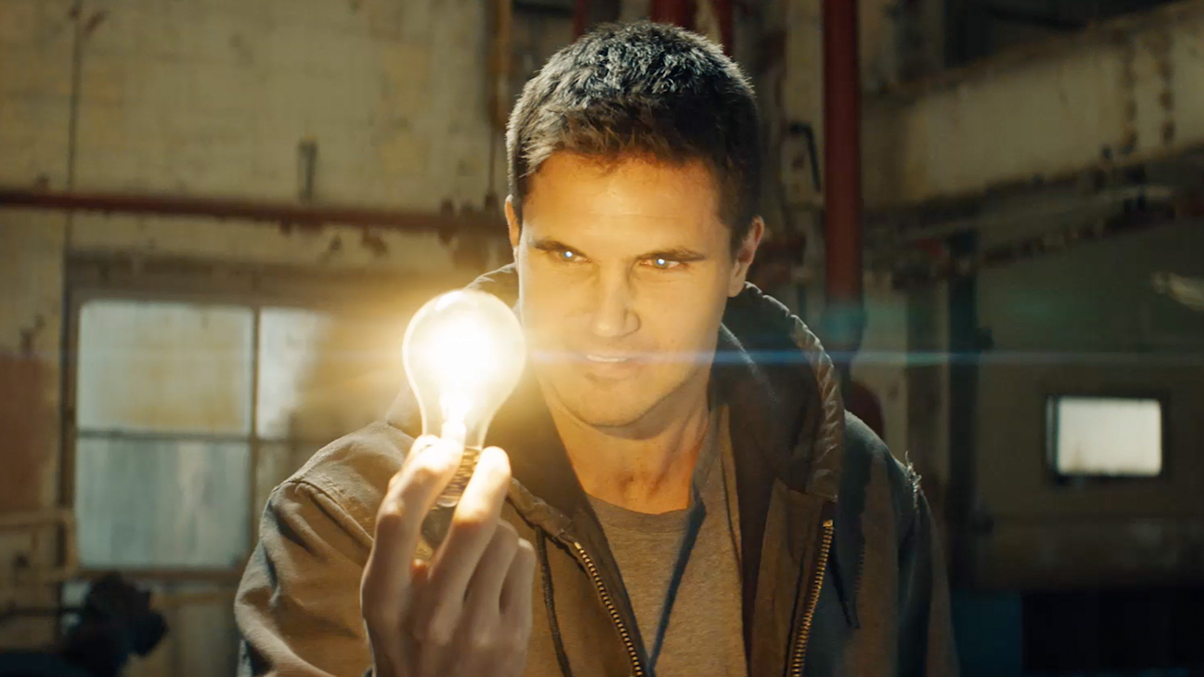 Code 8: Teaser Trailer 1 - Trailers & Videos - Rotten Tomatoes