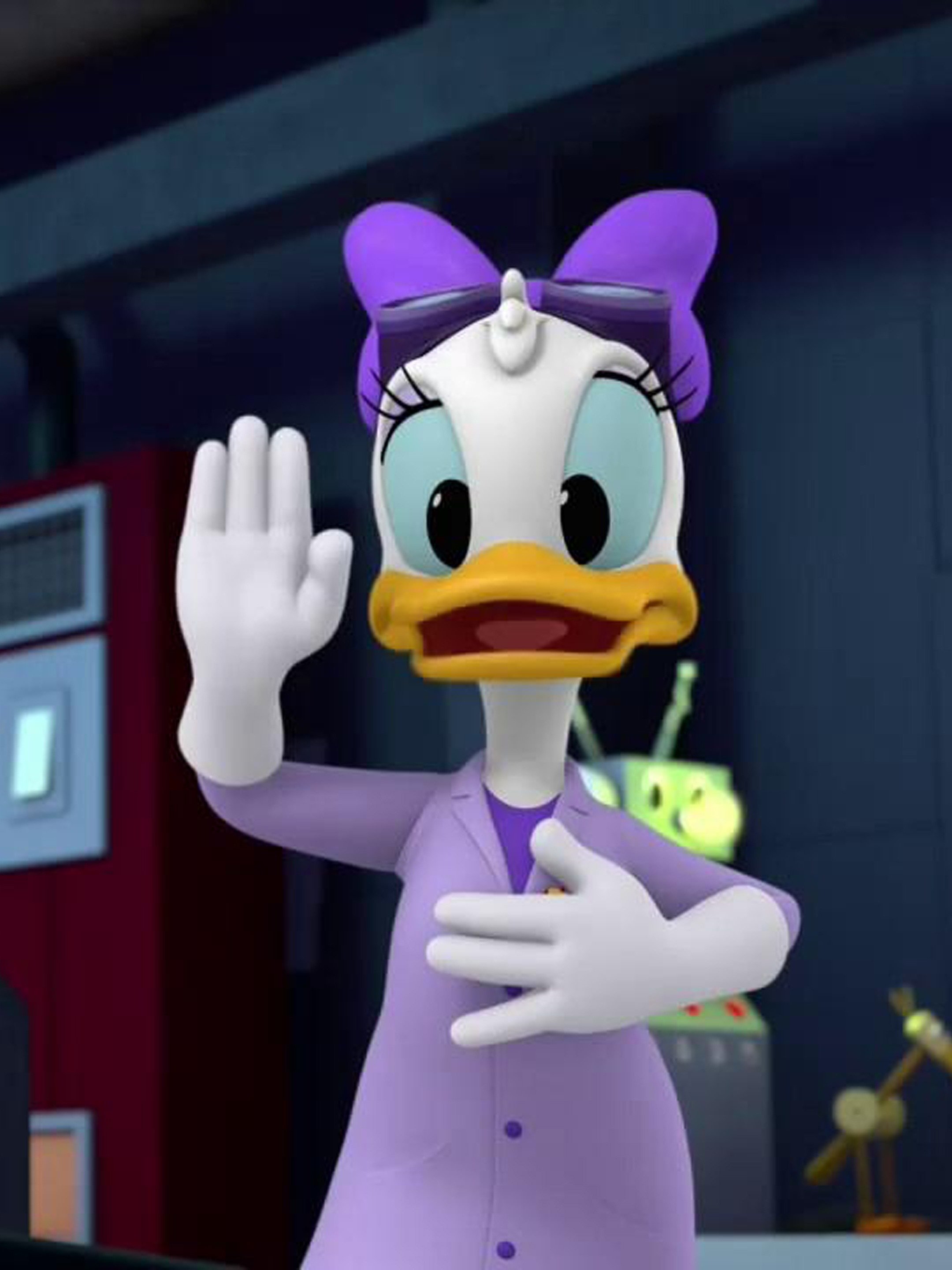 Old McMickey Had a Farm; Happy Lab Helpers Pictures - Rotten Tomatoes