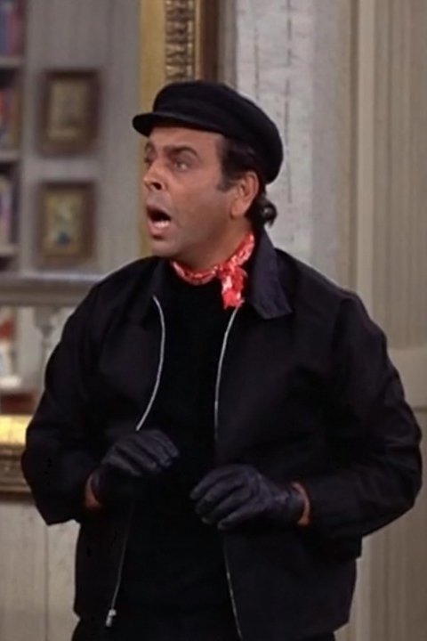 Lucy Plays Cops and Robbers Pictures - Rotten Tomatoes