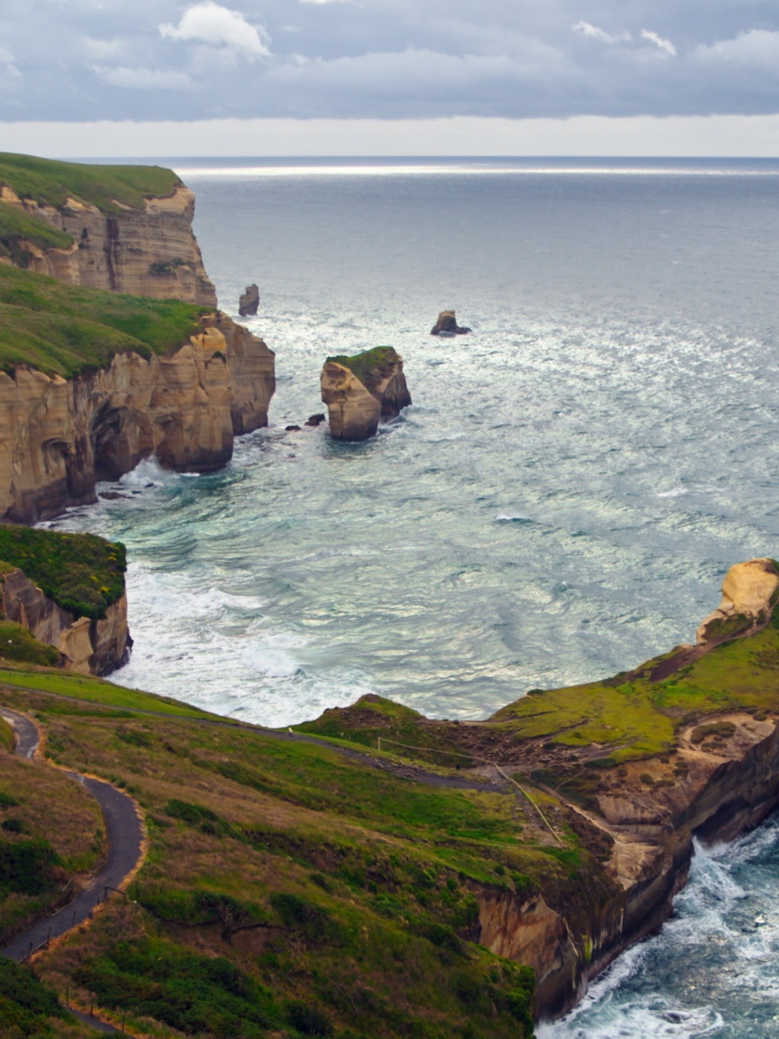 Escape High Above These New Zealand Cliffs Pictures - Rotten Tomatoes