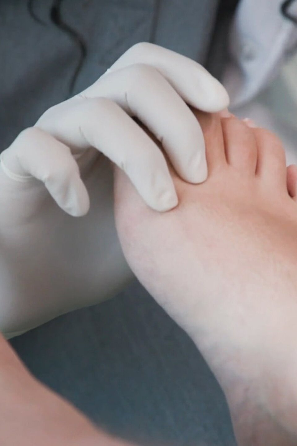 Sixth Toe Surprise Pictures - Rotten Tomatoes