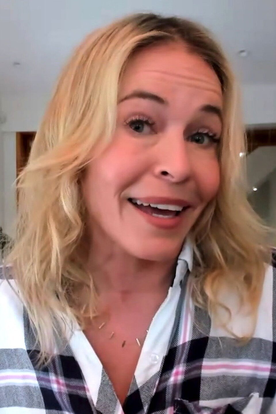 Chelsea Handler; Russell Brand; Mary Beth Barone Pictures - Rotten Tomatoes