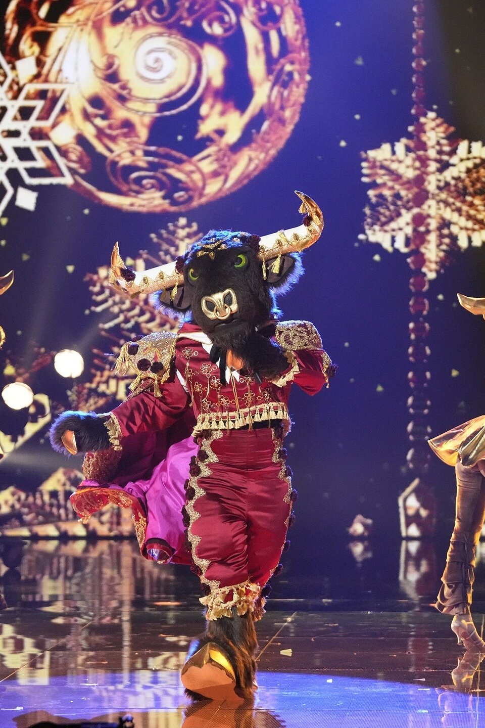 The Masked Singer Christmas Singalong Pictures - Rotten Tomatoes