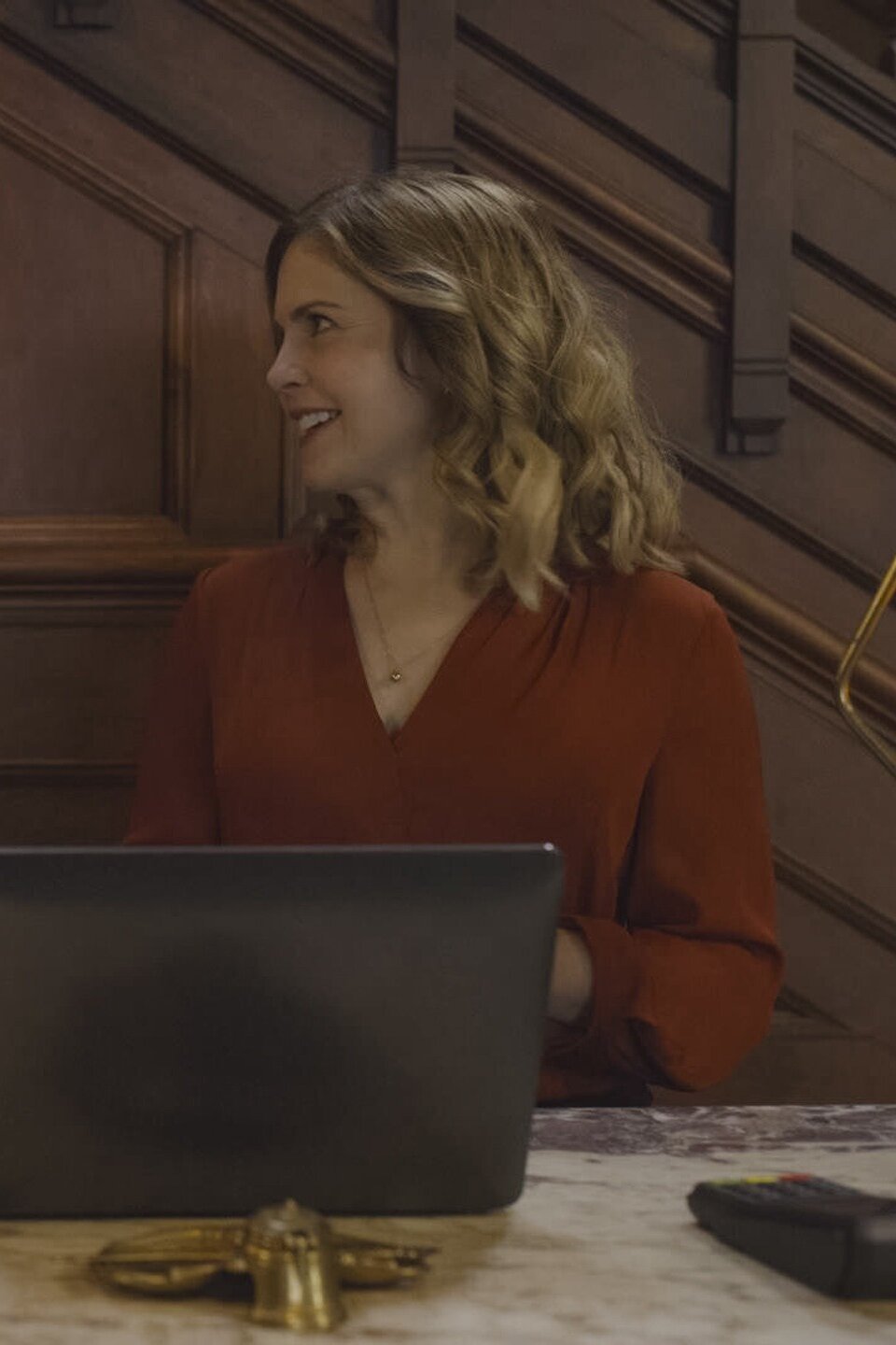 The Perfect Assistant Pictures - Rotten Tomatoes