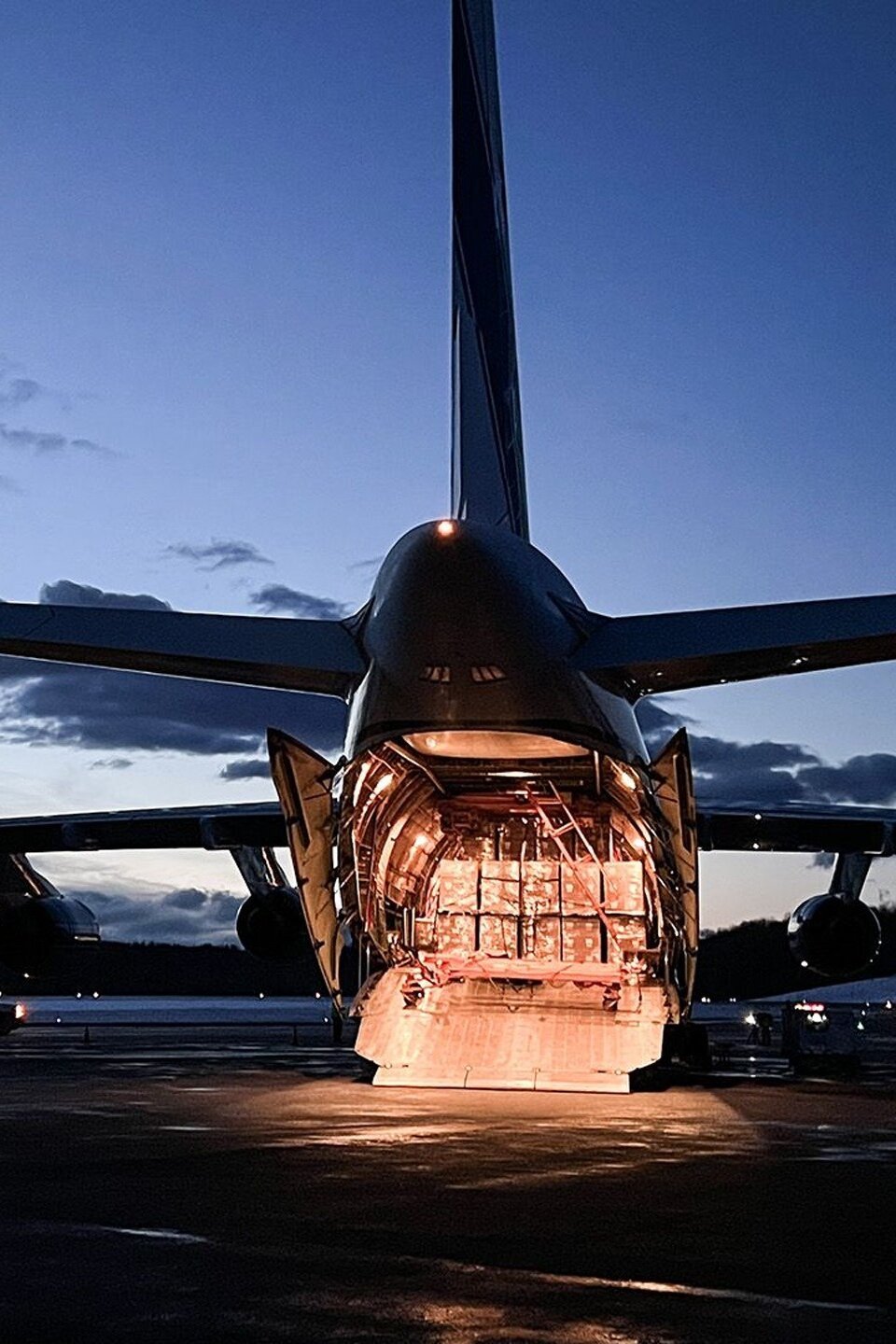 Cold Welcome Pictures - Rotten Tomatoes