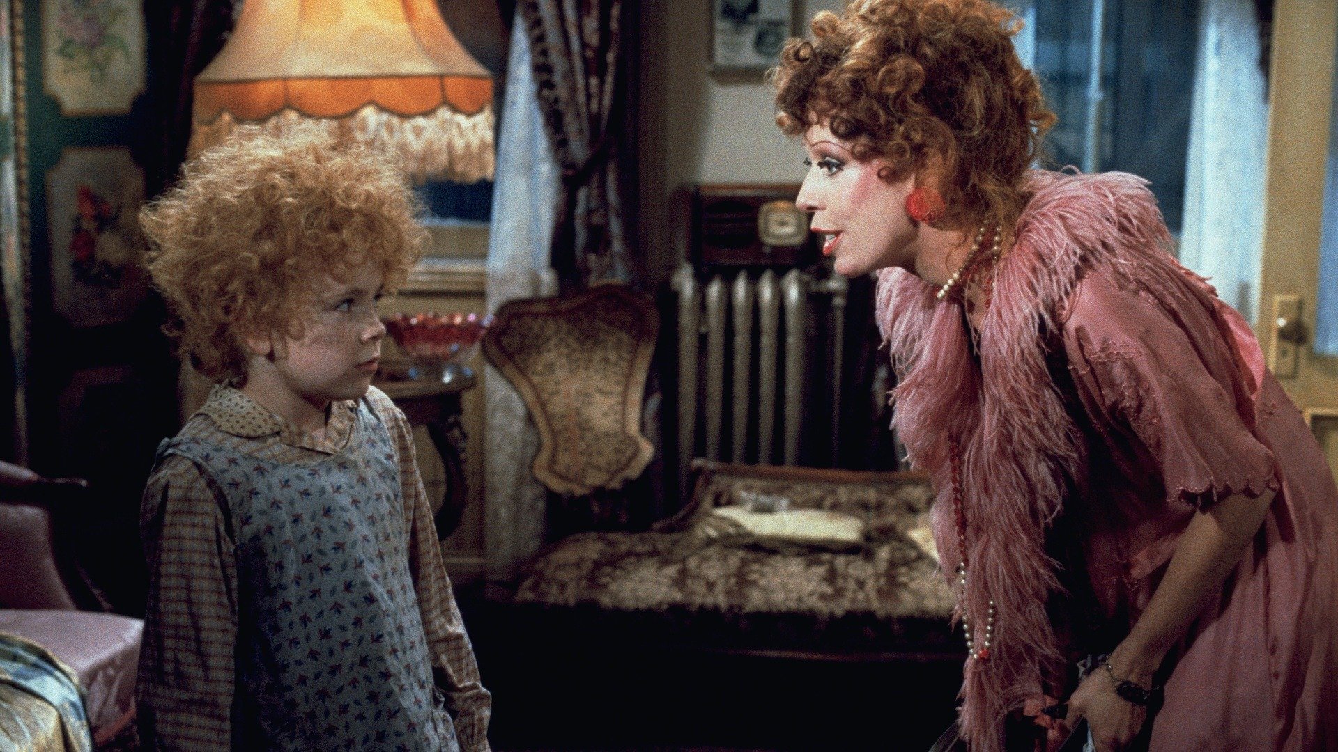 Annie: Official Clip - Rescuing Annie - Trailers & Videos - Rotten Tomatoes