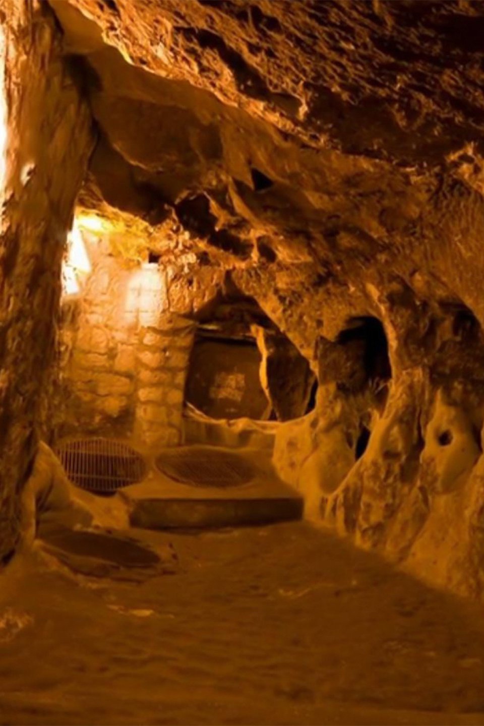 Underground Aliens Pictures - Rotten Tomatoes