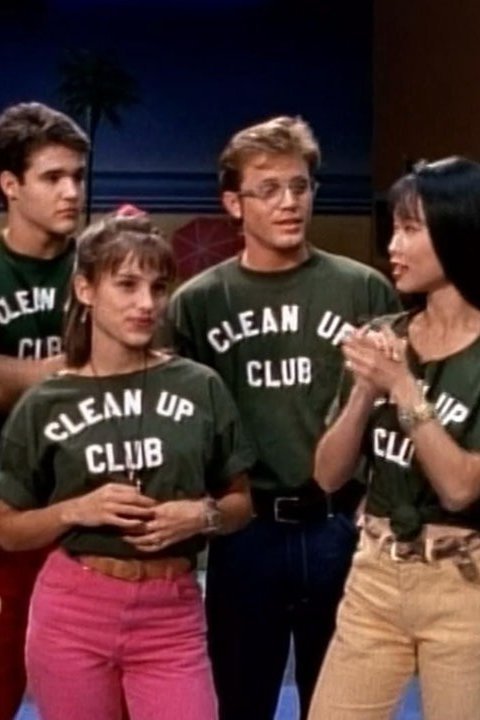 Clean-Up Club Pictures - Rotten Tomatoes