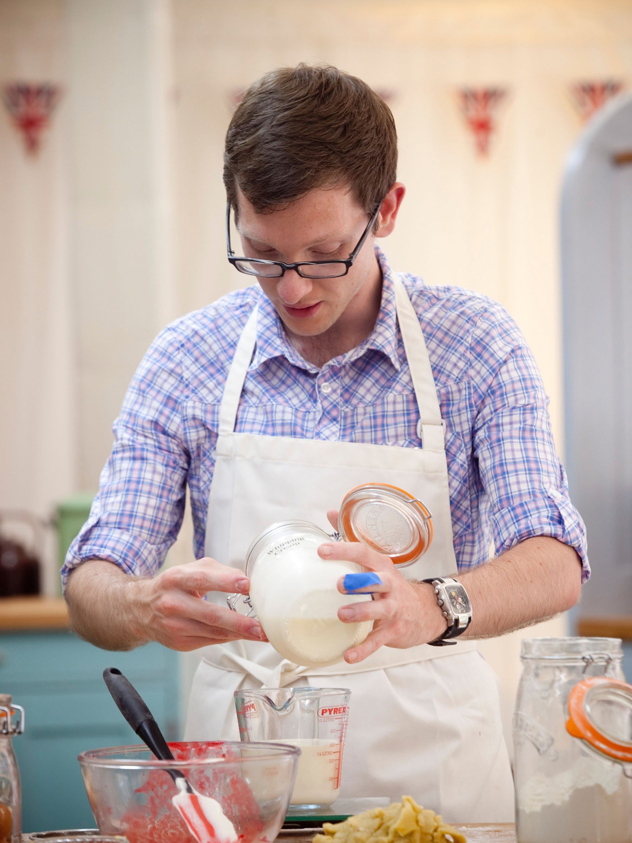 Pies Pictures - Rotten Tomatoes