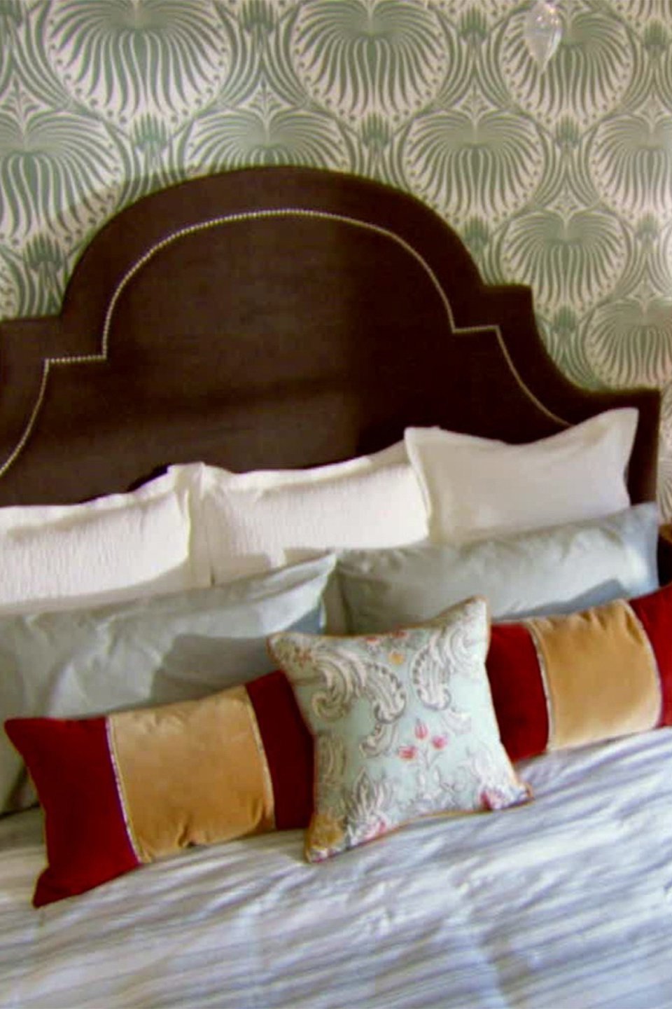 Classic Patterns Made Contemporary Pictures - Rotten Tomatoes