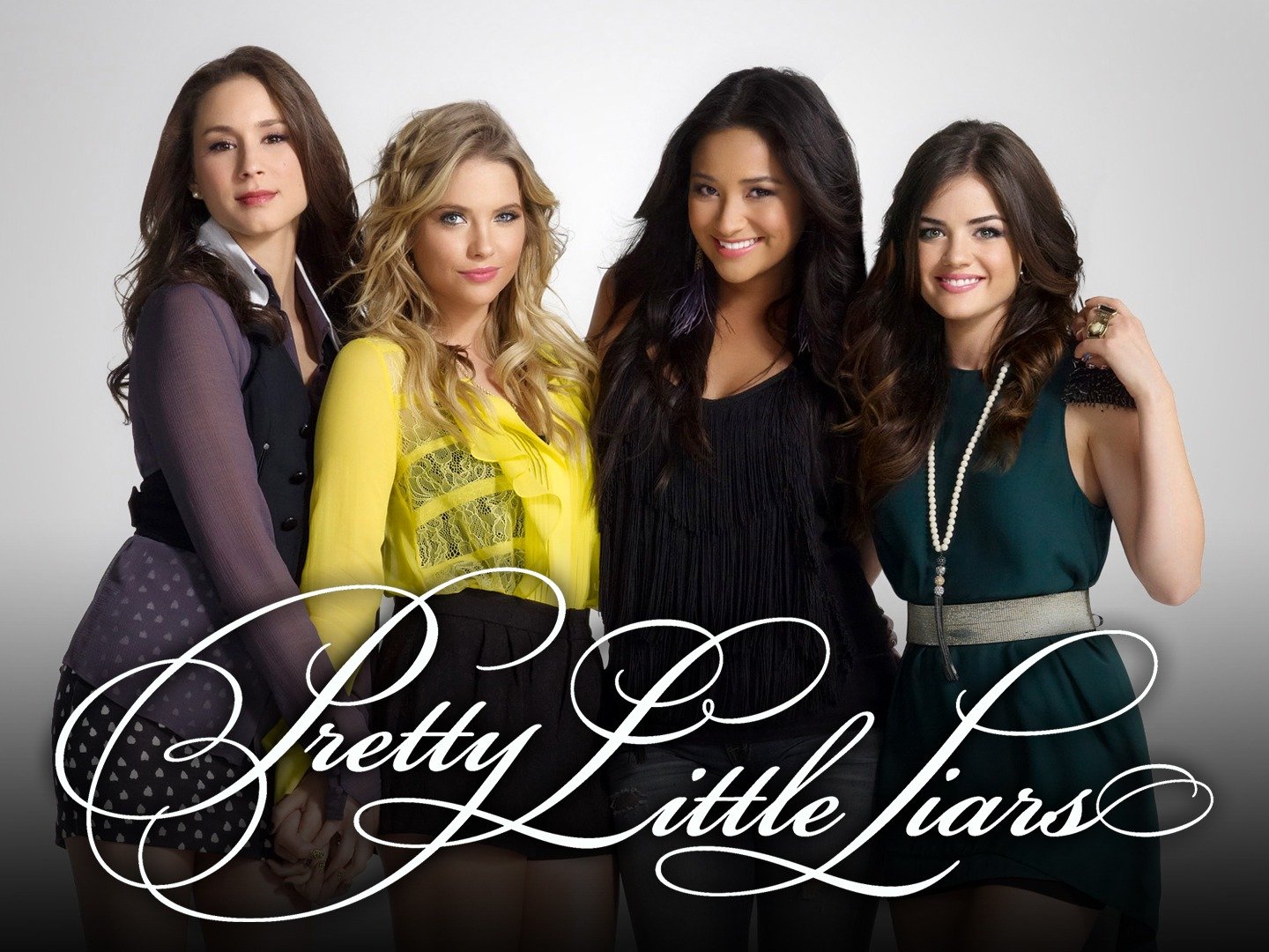 Pretty Little Liars Season 3 Cover