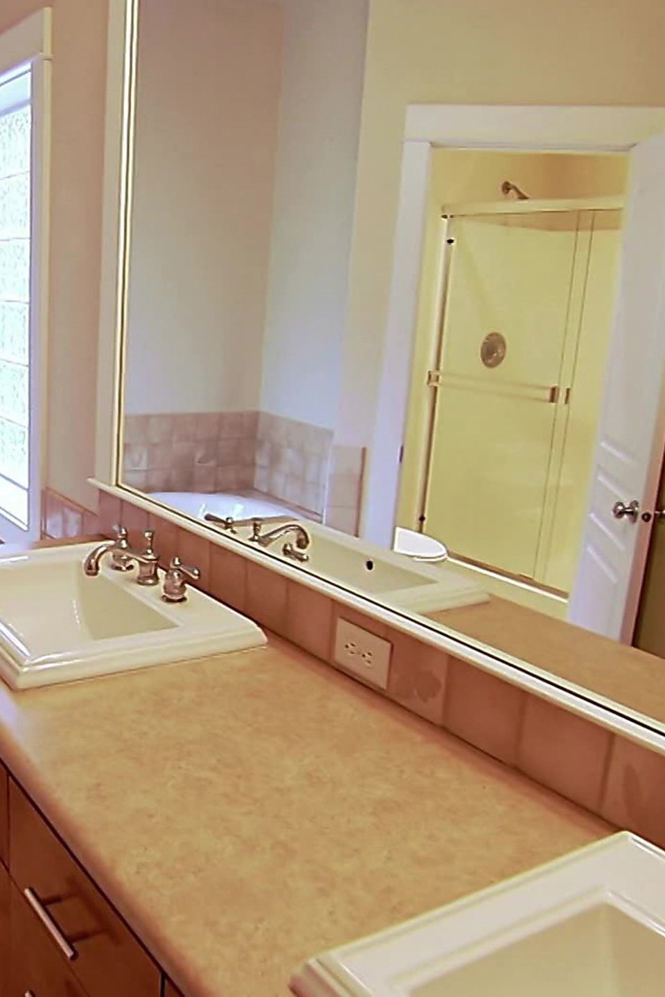 Nitpicky in Portland Pictures - Rotten Tomatoes