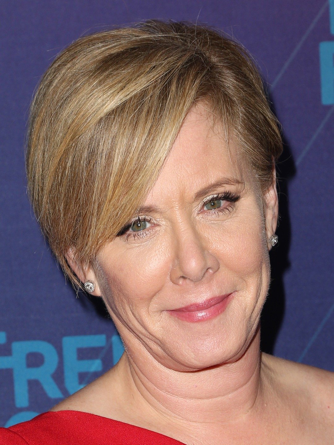 Stephanie Beller's Instagram, Twitter & Facebook on IDCrawl